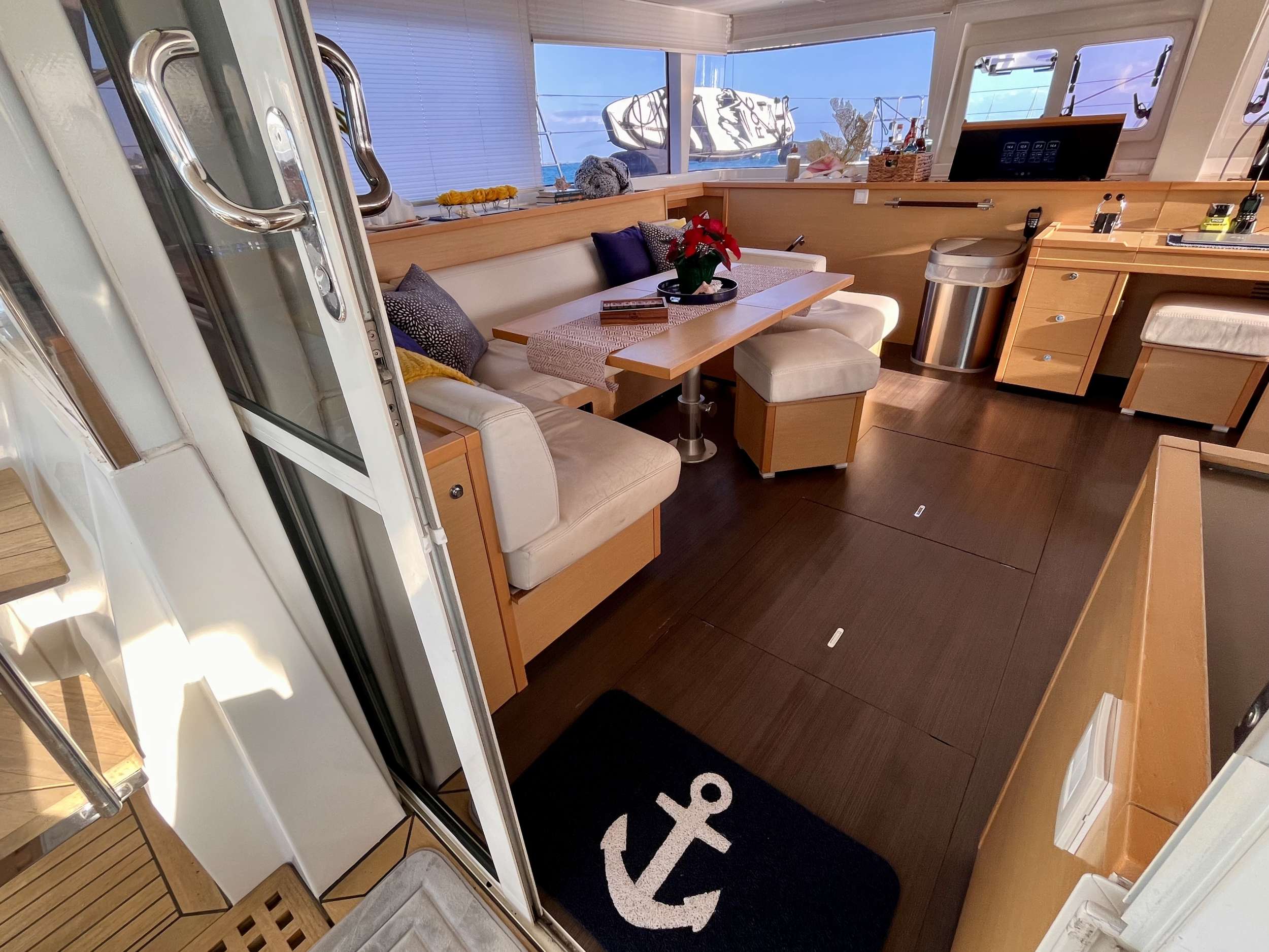 MIRA SOL - Regency Yacht Charters